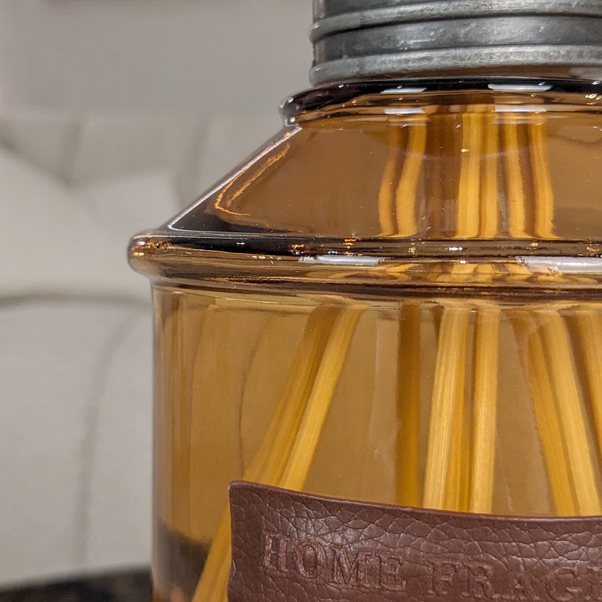 Amber Tinted Glass Leather Large Reed Diffuser- 1000ml – Rowen Homes