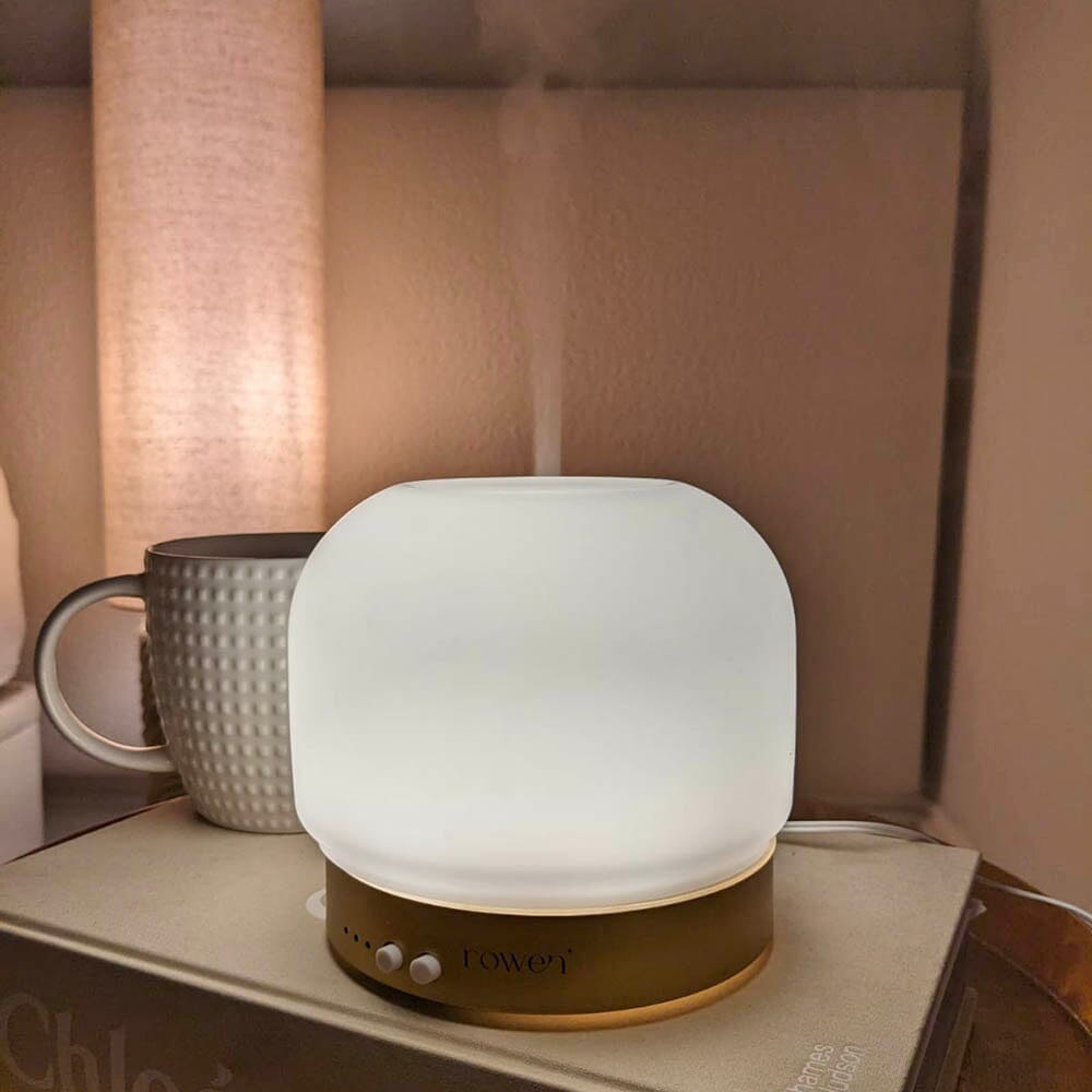 Jayla White & Gold Electronic Aroma Mist Diffuser Lamp – Rowen Homes