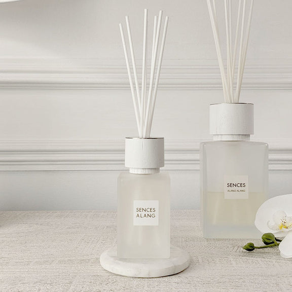 White Alang Alang Petite Reed Diffuser - 120ml – Rowen Homes