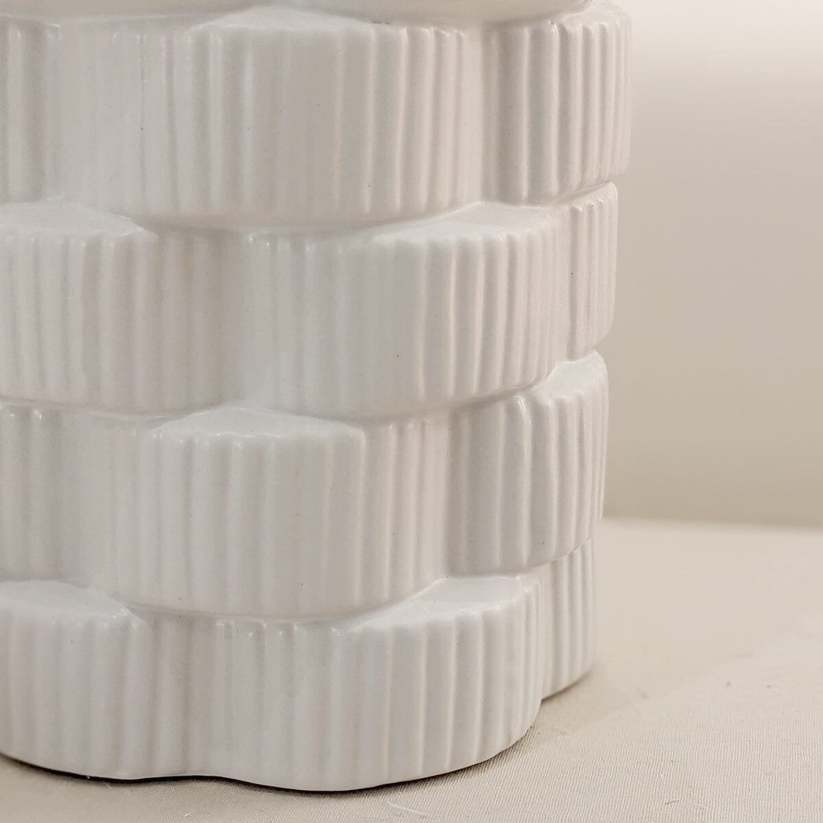 Shop Willow Large White Ribbed Ceramic Vase – Rowen Homes