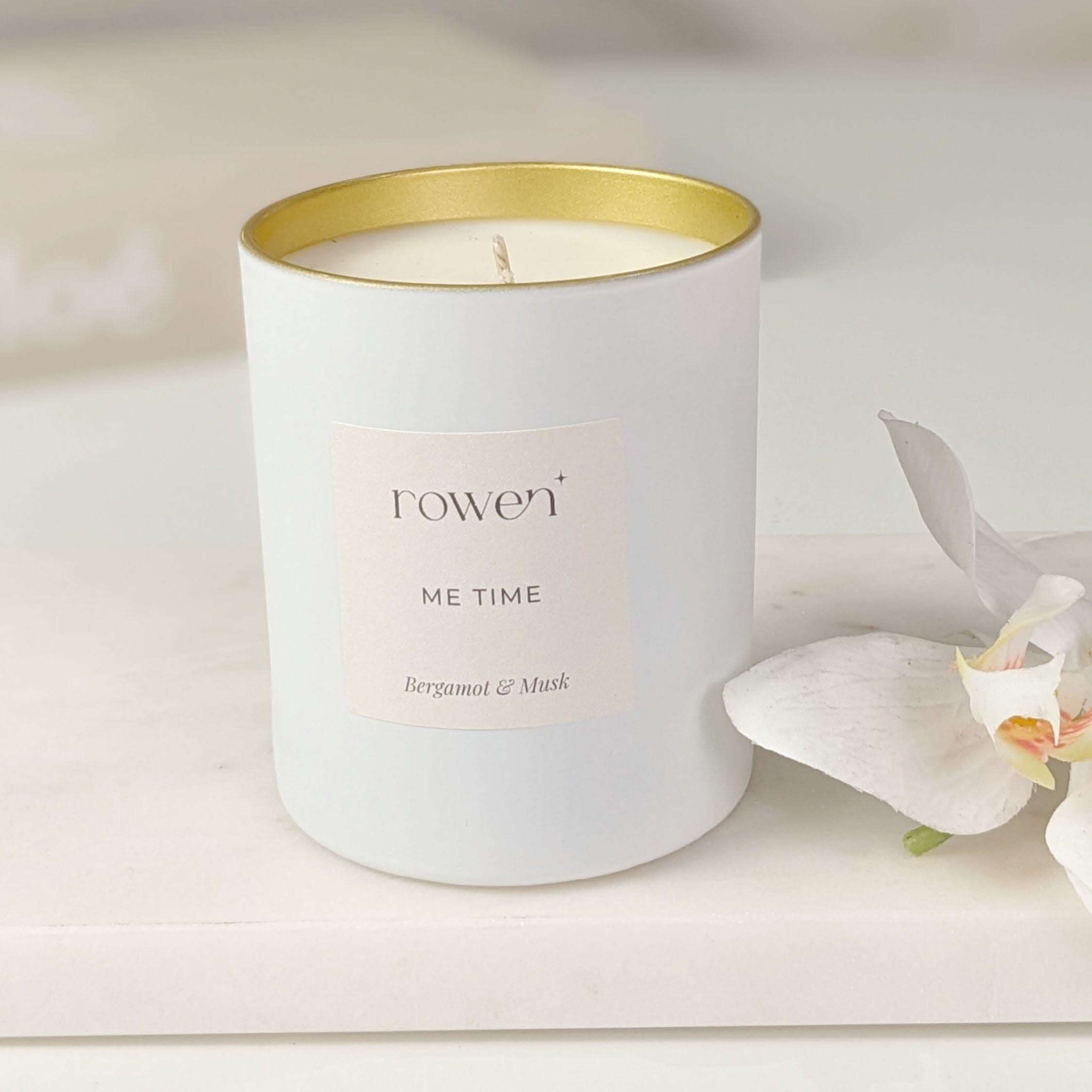 Me Time White & Gold Scented Candle - Bergamot & Musk – Rowen Homes