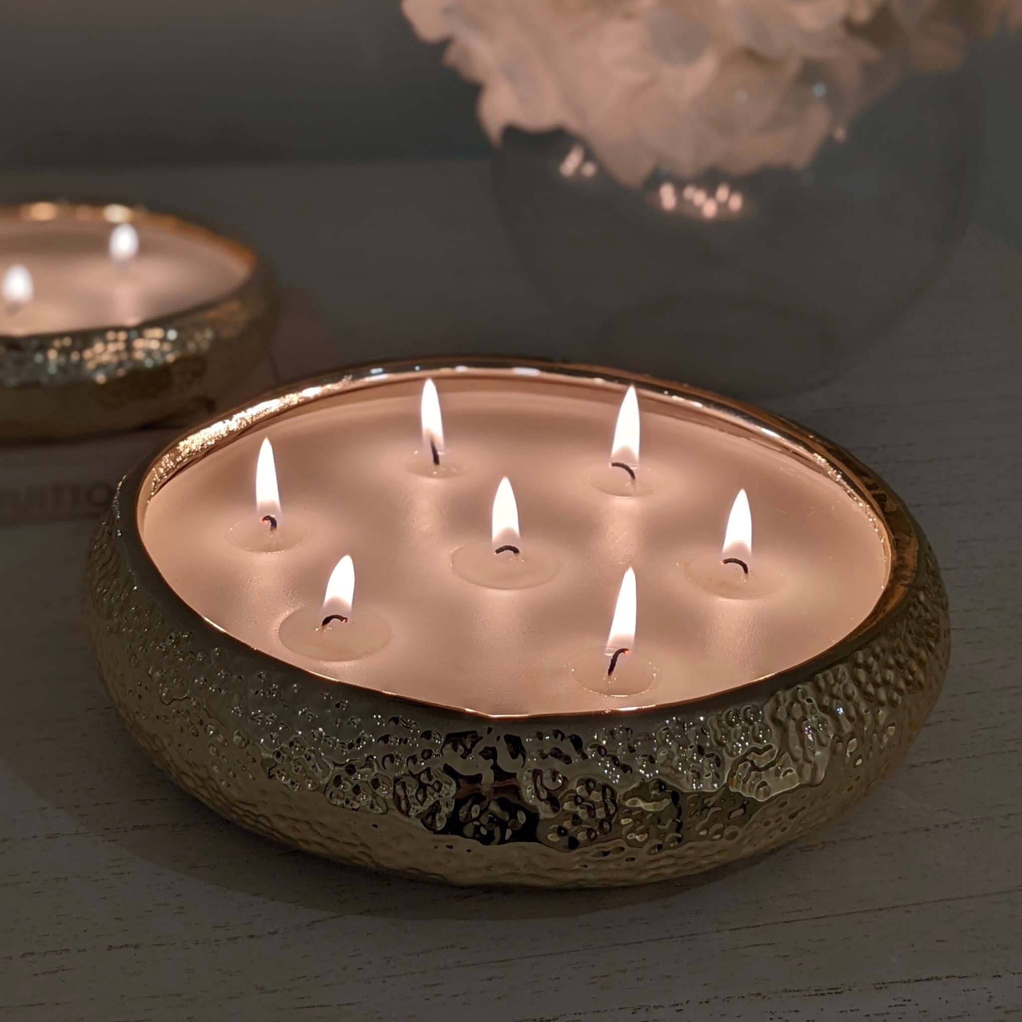 Set of 2 Aeolian Gold Candles - Glamorous Home Glow – Rowen Homes
